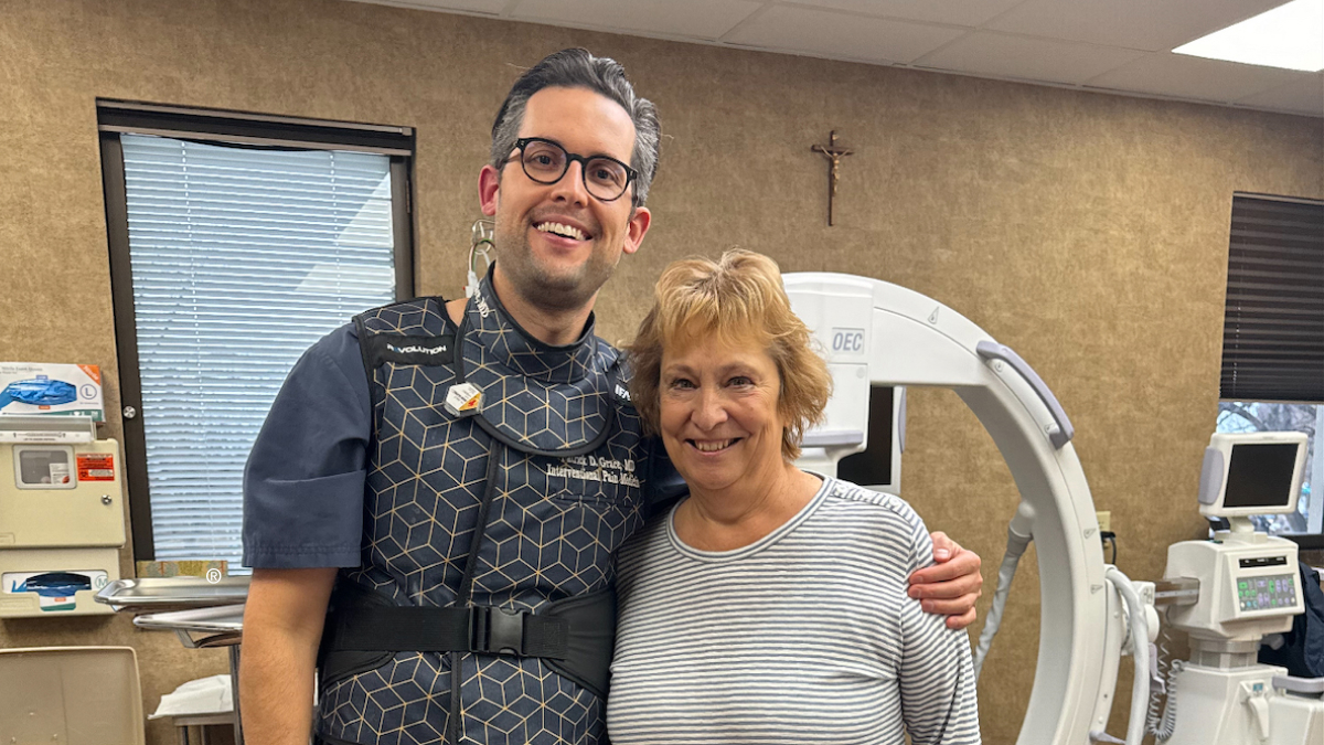 Rhonda’s Victory Over SI Joint Dysfunction with LinQ | PainTEQ | LINQ ...