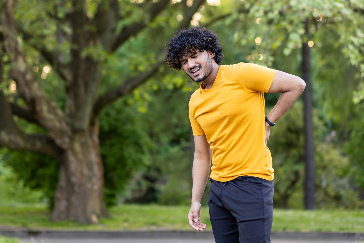 What Causes Lower Back Pain When Walking? | PainTEQ | LINQ Procedure ...